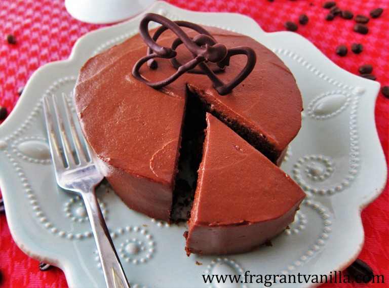 Mini Vegan Mocha Layer Cakes | Fragrant Vanilla Cake