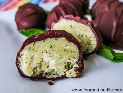Vegan Vanilla Mint Chocolate Eggs | Fragrant Vanilla Cake