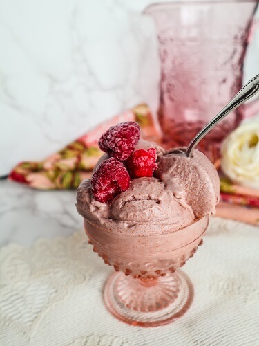 Vegan Raspberry Rose Gelato | Fragrant Vanilla Cake Vegan Raspberry Rose Gelato | Fragrant Vanilla Cake